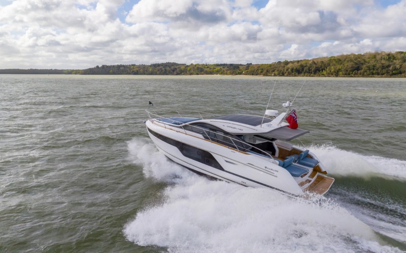 Fairline Yachts Americas | Luxury Motor Yachts
